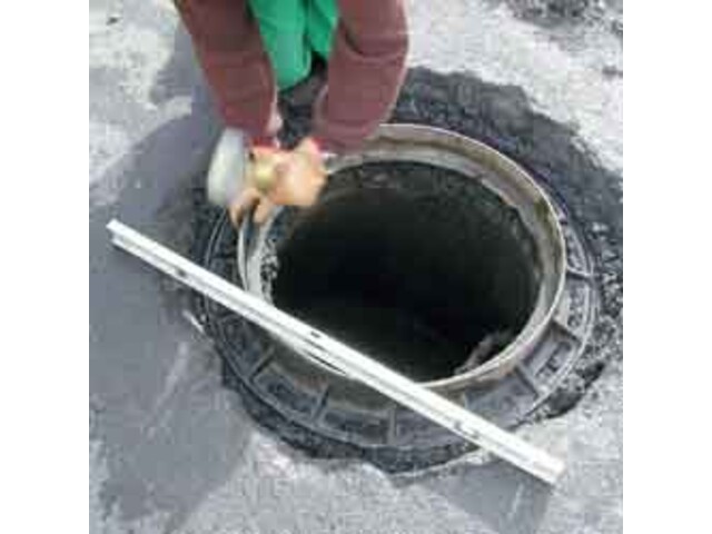 Repair of manhole covers and grids